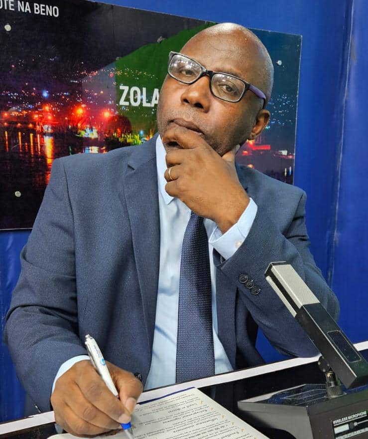 Regard sur Richard Kiyambu, un fils de la province qui parle des enjeux de l’heure du Kongo ...