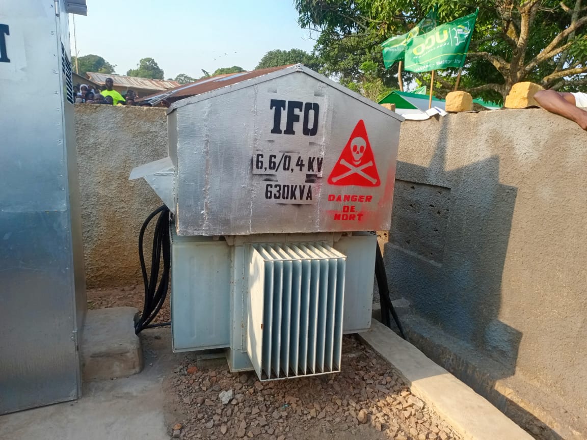 A Mbanza-Ngungu, la cellule Kumbi-Mbengo électrifiée grâce à Daniel Mukoko Samba - Kongo Média