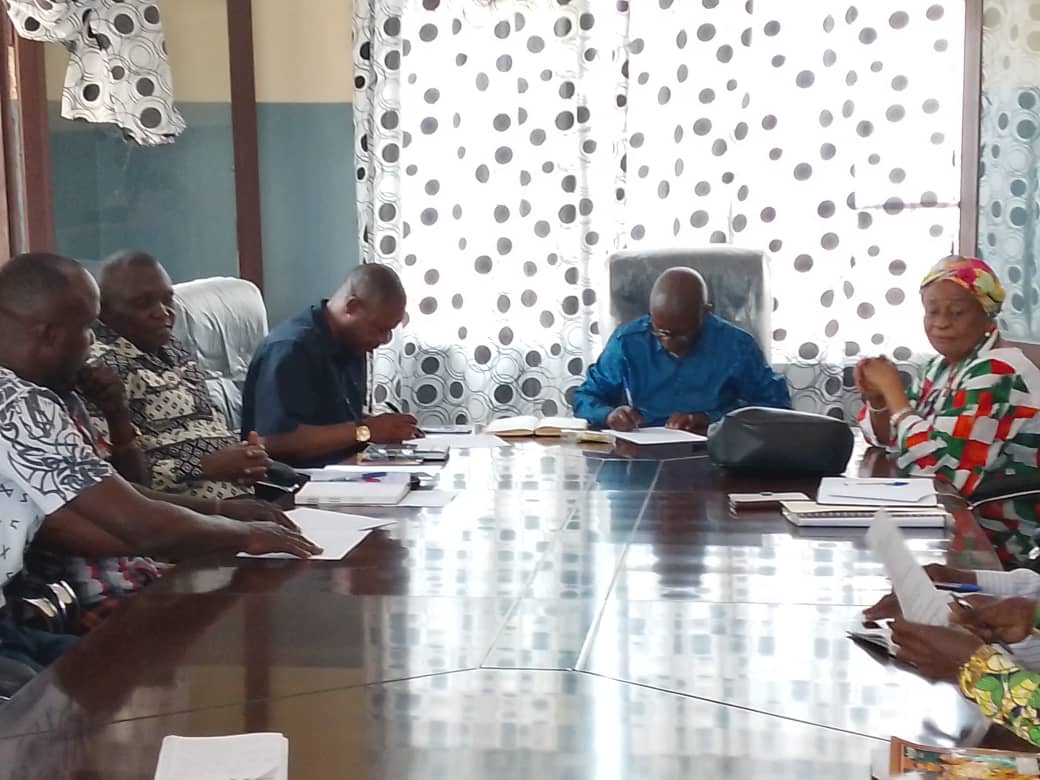 Construction d’un pont sur la rivière Lukunga : la Fondation Michael Lukoki veut réaliser un ...